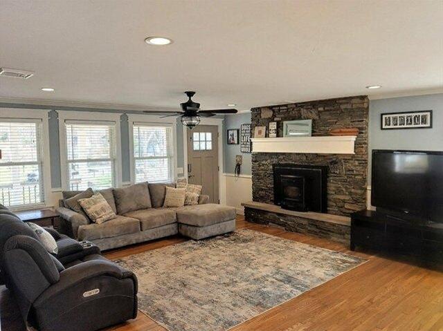 house with 3 bedroom, Seekonk MA DS103666190