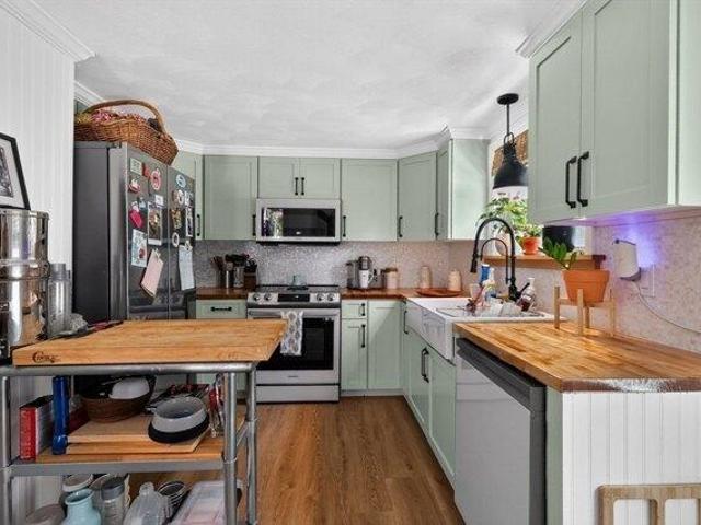 house with 3 bedroom, Seekonk MA DS103807166