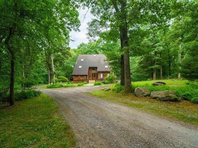 house with 3 bedroom, Seekonk MA ES104009091