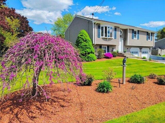 house with 3 bedroom, Seekonk MA ES104264199