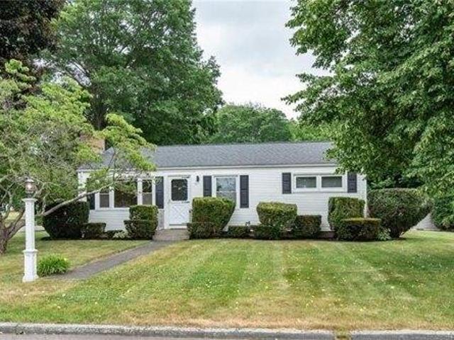 house with 3 bedroom, Seekonk MA ES104834775