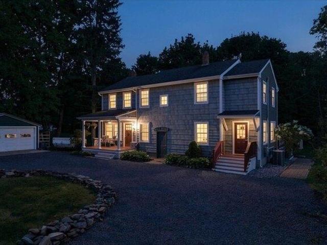 house with 3 bedroom, Seekonk MA ES103098900