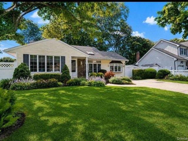 house with 3 bedroom, Selden NY ES104922035