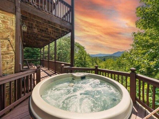 house with 3 bedroom, Sevierville TN DLS88247029