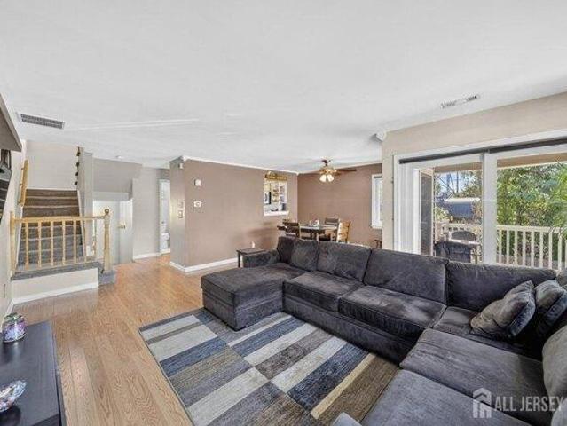 house with 3 bedroom, Sewaren NJ ES104481774