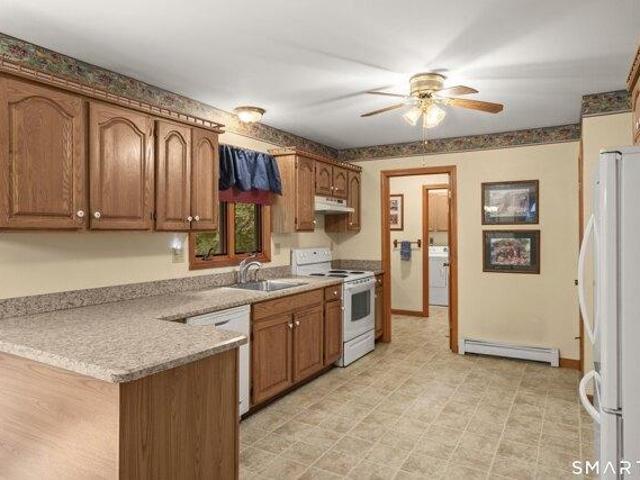 house with 3 bedroom, Seymour CT ES104832969