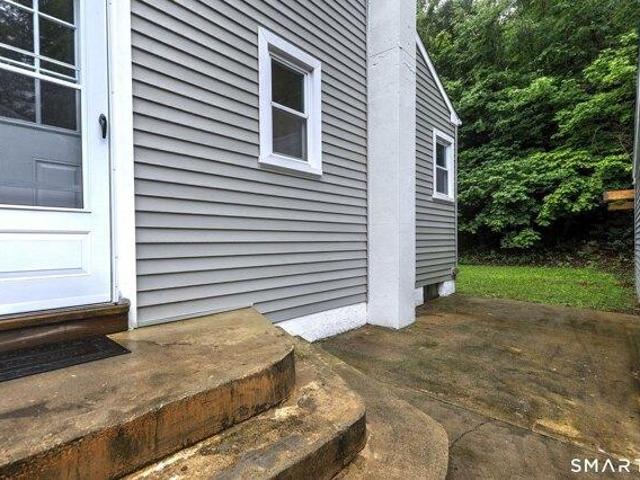 house with 3 bedroom, Seymour CT ES105192615