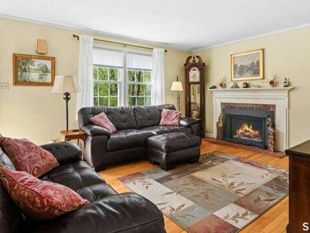 house with 3 bedroom, Seymour CT ES103439107