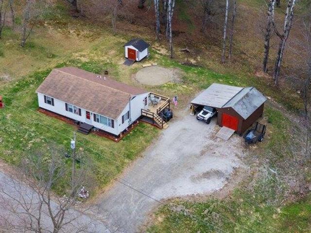house with 3 bedroom, Skowhegan ME DLS103074752