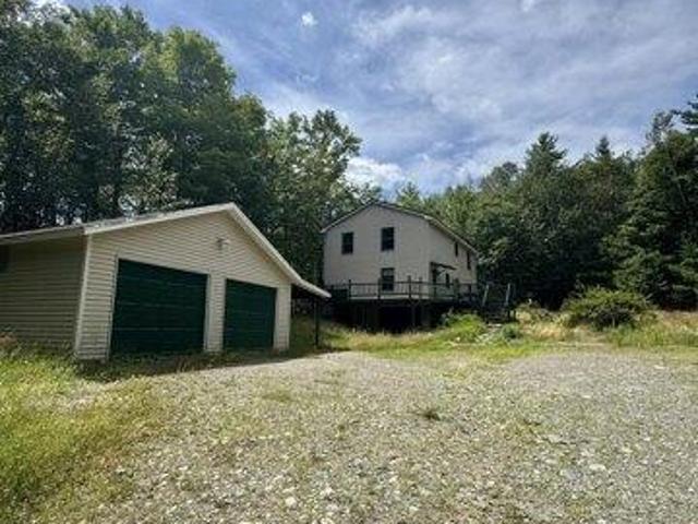 house with 3 bedroom, Skowhegan ME DS92914529