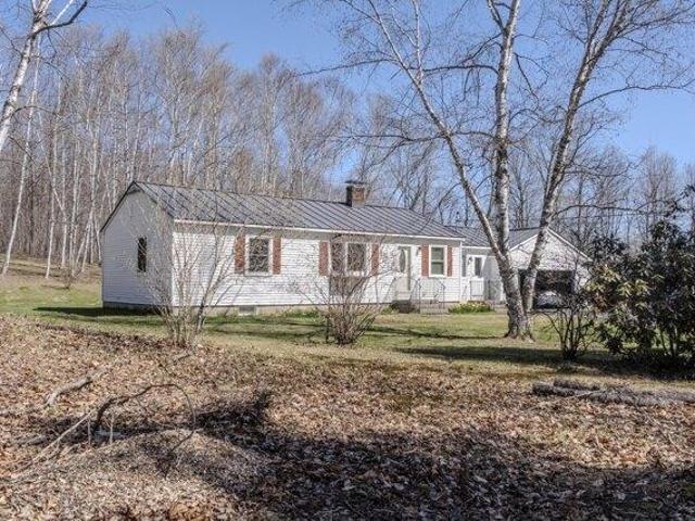 house with 3 bedroom, Skowhegan ME DS102345486