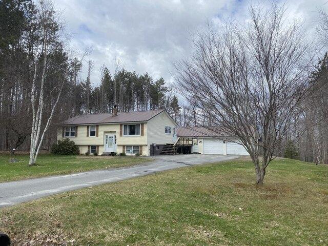 house with 3 bedroom, Skowhegan ME ES103073786