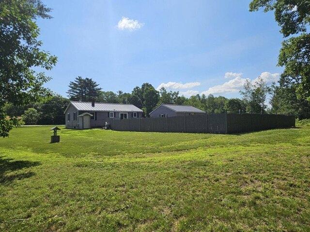 house with 3 bedroom, Skowhegan ME ES104375988