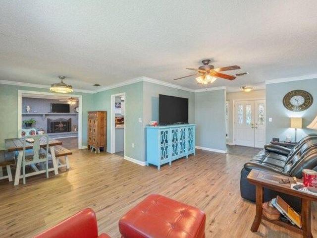 house with 3 bedroom, Shalimar FL DLS92811149