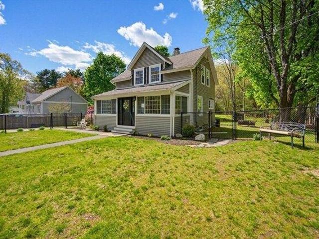 house with 3 bedroom, Sharon MA DLS102442842