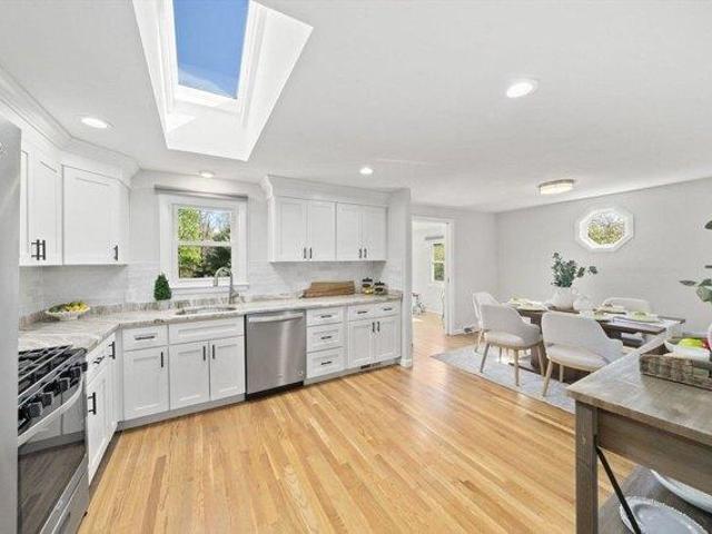 house with 3 bedroom, Sharon MA ES102823548