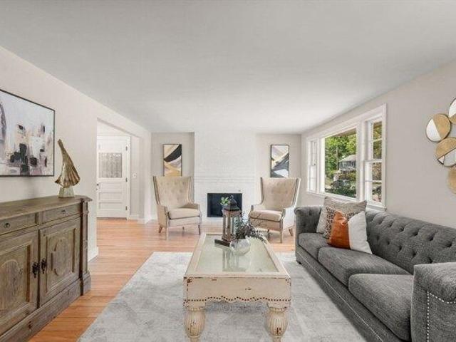 house with 3 bedroom, Sharon MA ES103098519