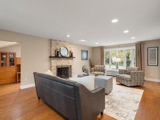 house with 3 bedroom, Sharon MA ES103248958
