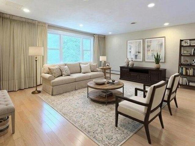 house with 3 bedroom, Sharon MA ES104514156