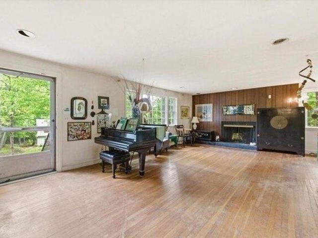 house with 3 bedroom, Sharon MA ES104607041
