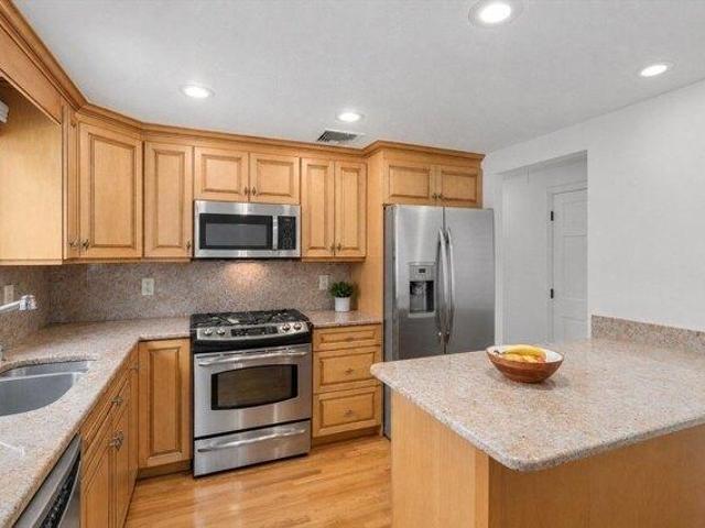 house with 3 bedroom, Sharon MA ES104851937