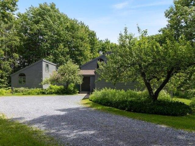 house with 3 bedroom, Shelburne VT DS104010093