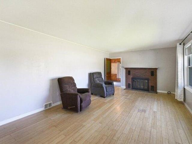 house with 3 bedroom, Shelburne VT ES104441081