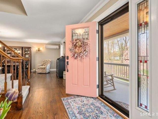 house with 3 bedroom, Shelton CT DLS102777074