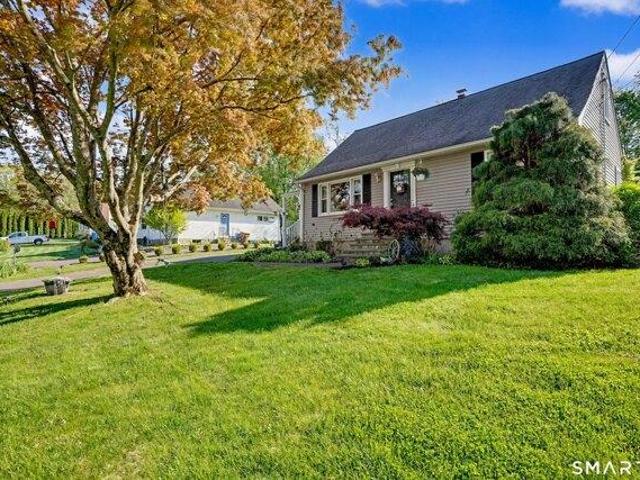 house with 3 bedroom, Shelton CT DS104149437