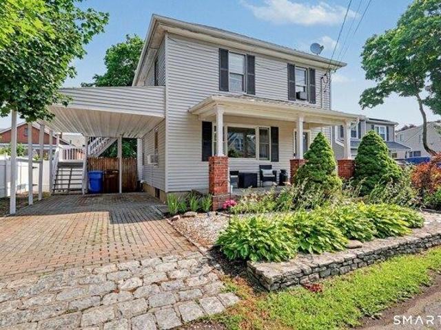 house with 3 bedroom, Shelton CT DS104152734