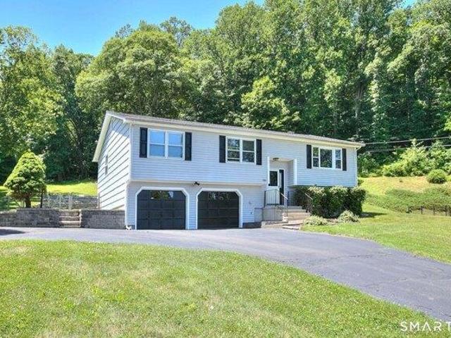 house with 3 bedroom, Shelton CT DS104411367