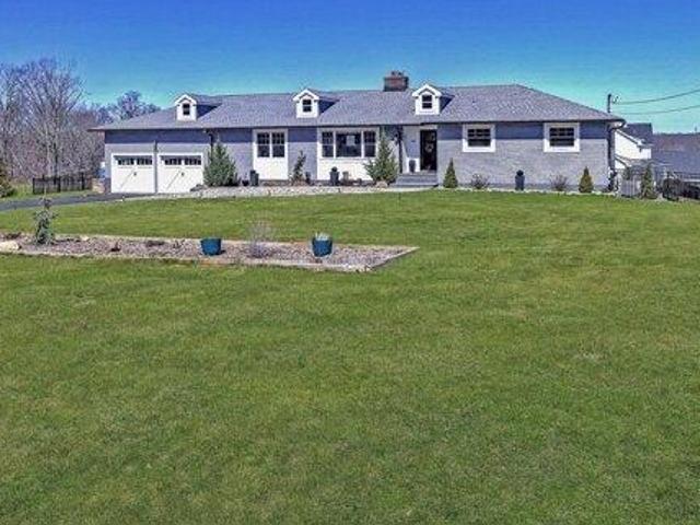 house with 3 bedroom, Shelton CT DS102063990