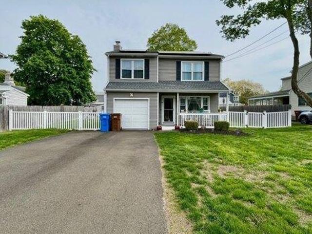 house with 3 bedroom, Shelton CT DS102724988