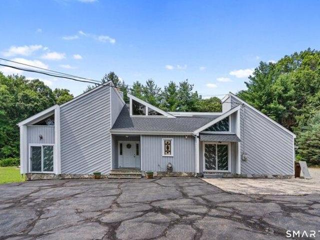 house with 3 bedroom, Shelton CT ES104808428