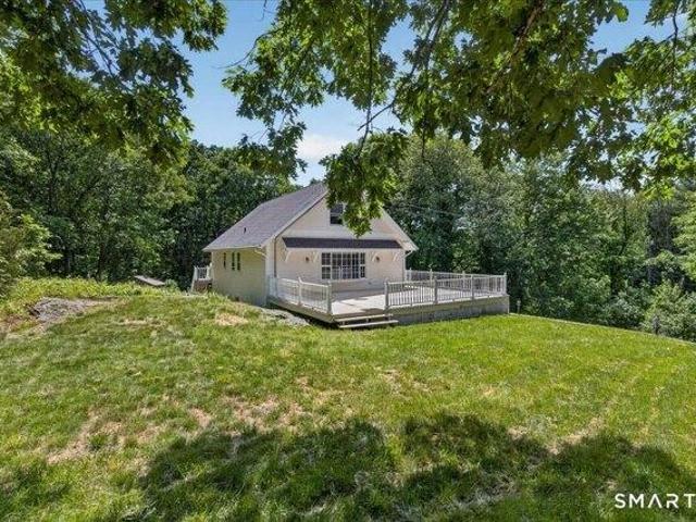 house with 3 bedroom, Shelton CT ES104835897