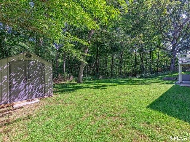 house with 3 bedroom, Shelton CT ES105143634