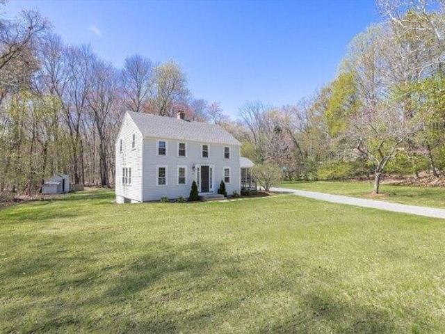 house with 3 bedroom, Sherborn MA DLS102479580