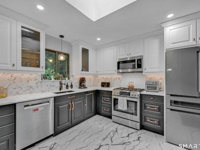 house with 3 bedroom, Sherman CT ES104571171
