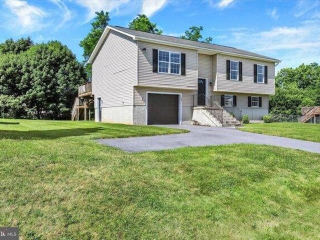 house with 3 bedroom, Shippensburg PA ES104902375
