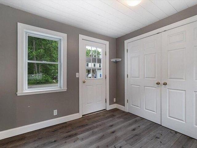 house with 3 bedroom, Shirley MA ES103034333