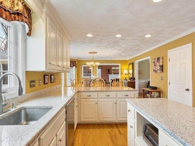 house with 3 bedroom, Shirley MA ES103808118