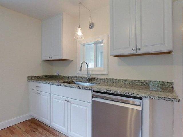house with 3 bedroom, Shirley MA ES103969159