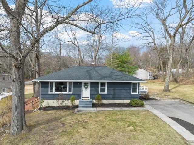 house with 3 bedroom, Shrewsbury MA DLS102561774
