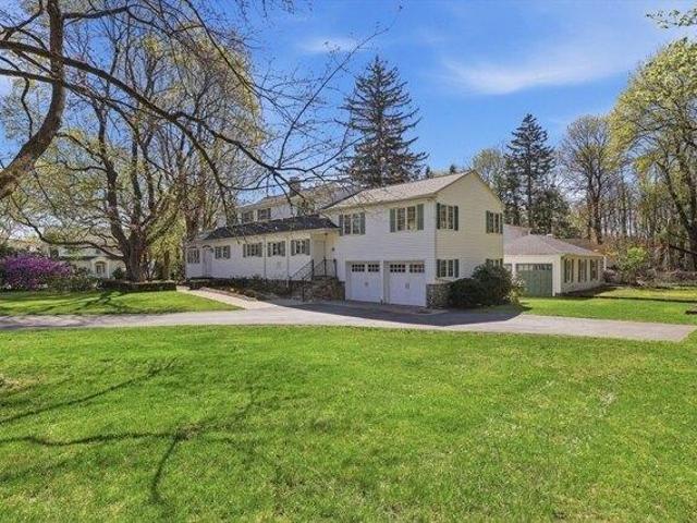 house with 3 bedroom, Shrewsbury MA DS102216175
