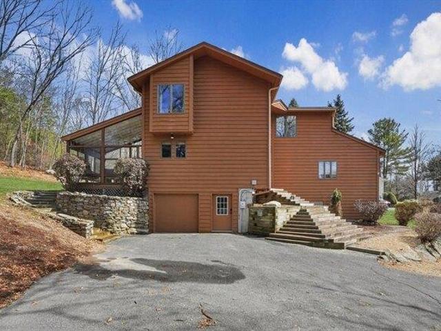 house with 3 bedroom, Shrewsbury MA DS102584813