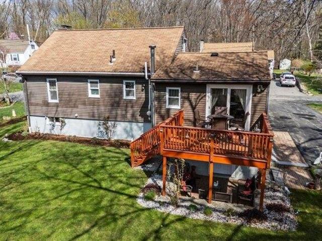 house with 3 bedroom, Shrewsbury MA DS102671039