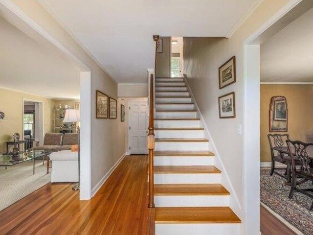 house with 3 bedroom, Shrewsbury MA DS103809656