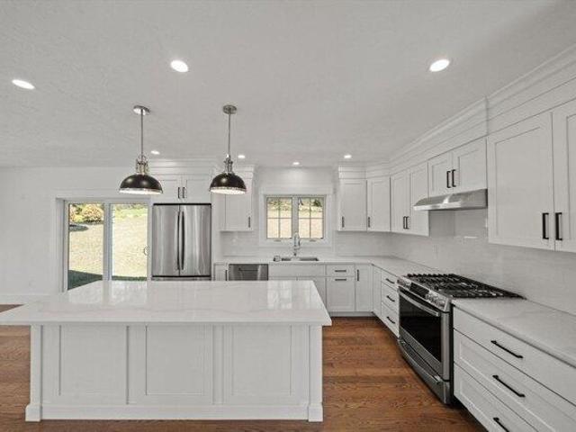 house with 3 bedroom, Shrewsbury MA DS103850989