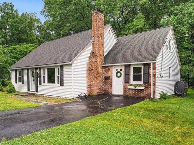 house with 3 bedroom, Shrewsbury MA DS103886527