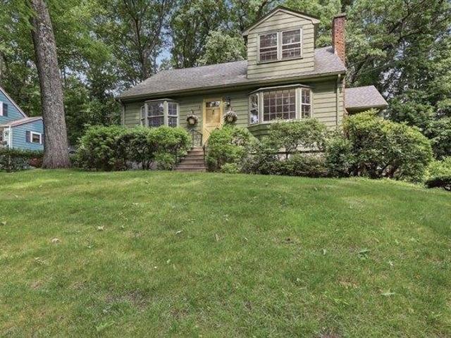 house with 3 bedroom, Shrewsbury MA DS103932348